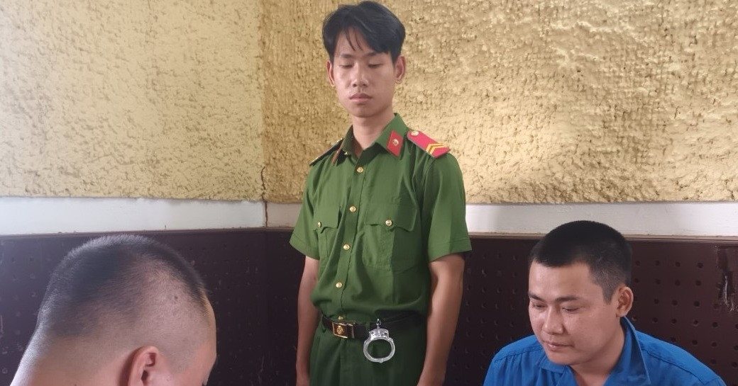 Khởi tố đối tượng lừa 28 hộ dân làm sổ đỏ, chiếm đoạt gần 3 tỷ đồng