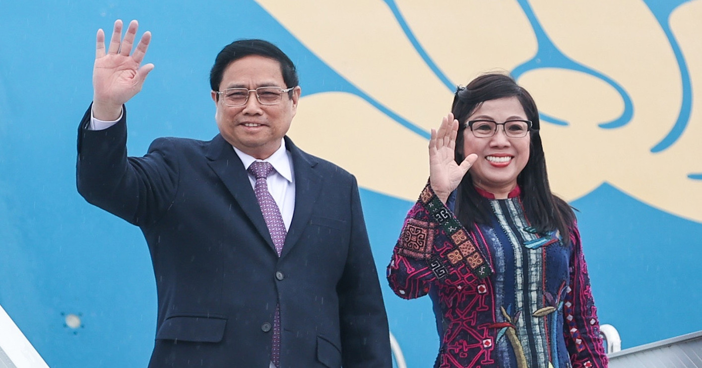 Thủ tướng Phạm Minh Chính và phu nhân tới Budapest, bắt đầu thăm Hungary