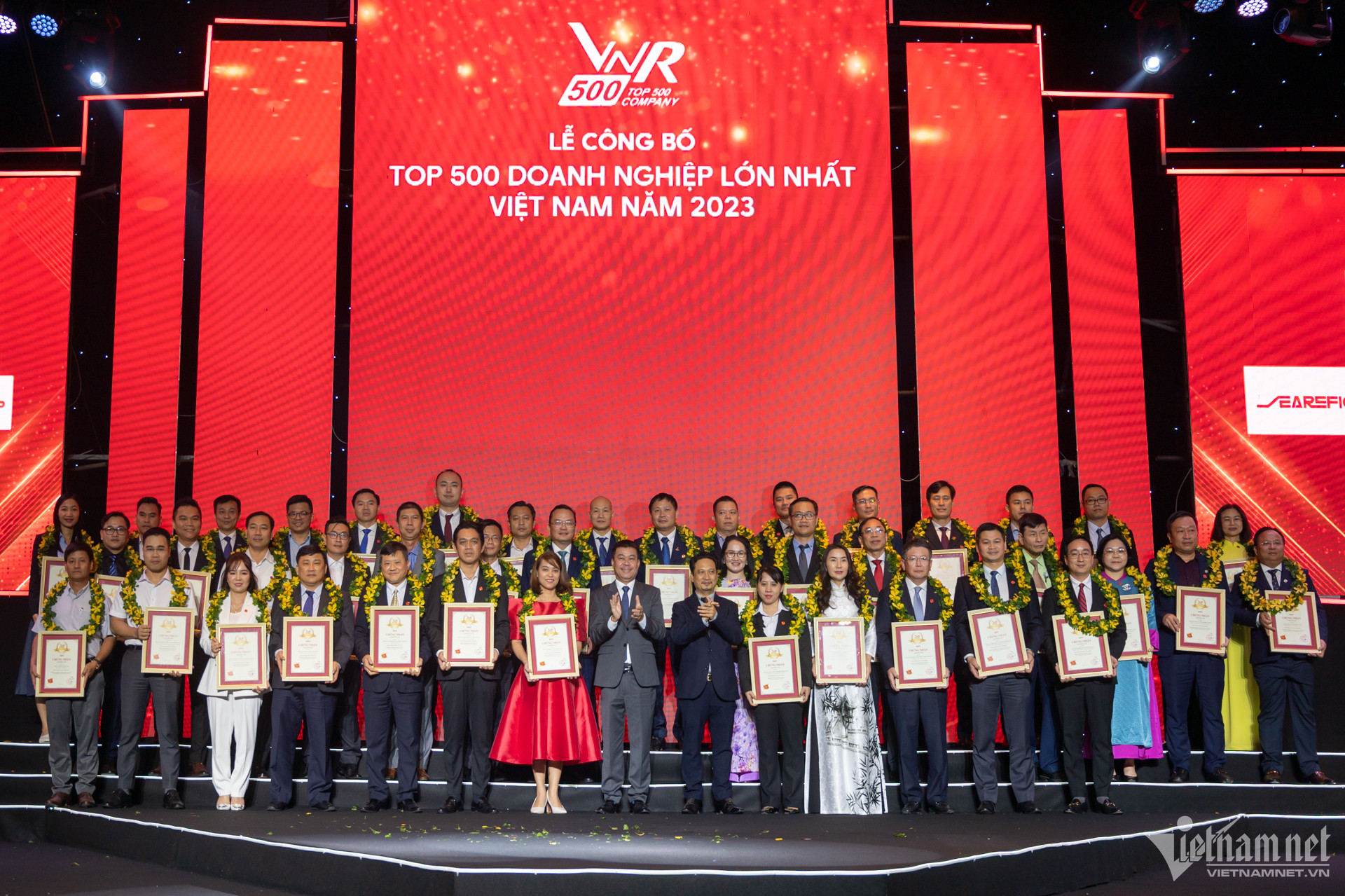 Công bố 500 doanh nghiệp lớn nhất Việt Nam năm 2023