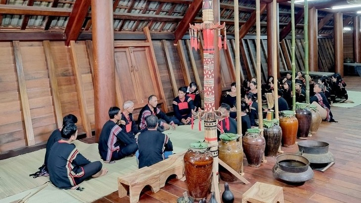 Unique wedding procedures of the Ede