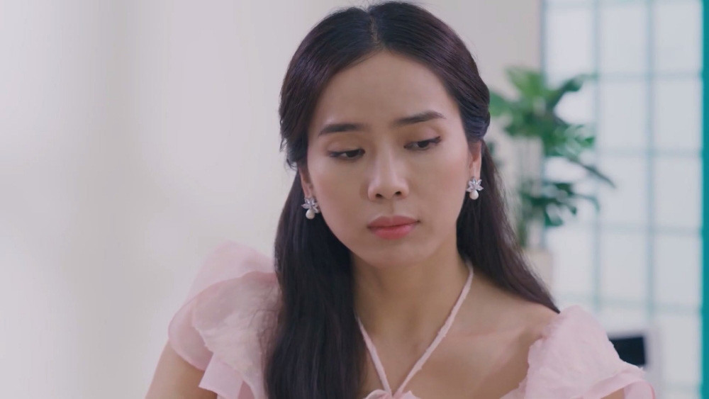 'Vợ chồng Nguyên Vũ, Bella Mai' bất hoà với NSND Việt Anh trong phim Tết