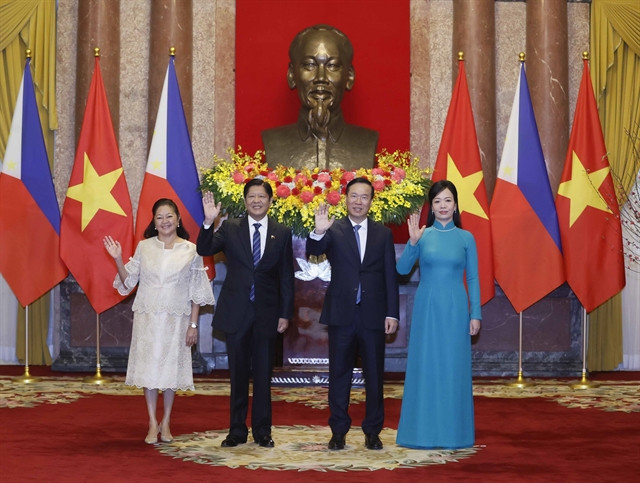 Vietnamese President hosts welcome ceremony for Philippine President
