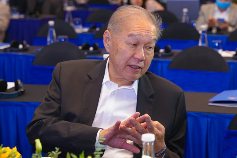 Singaporean semiconductor-industry architect offers advice to VN