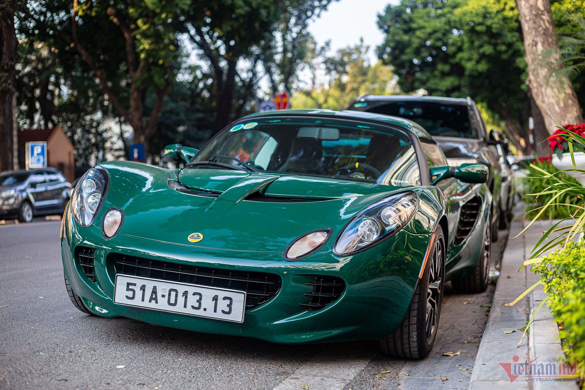 Ông Đặng Lê Nguyên Vũ tậu siêu xe cũ Lotus Elise, giá hơn 1,5 tỷ đồng