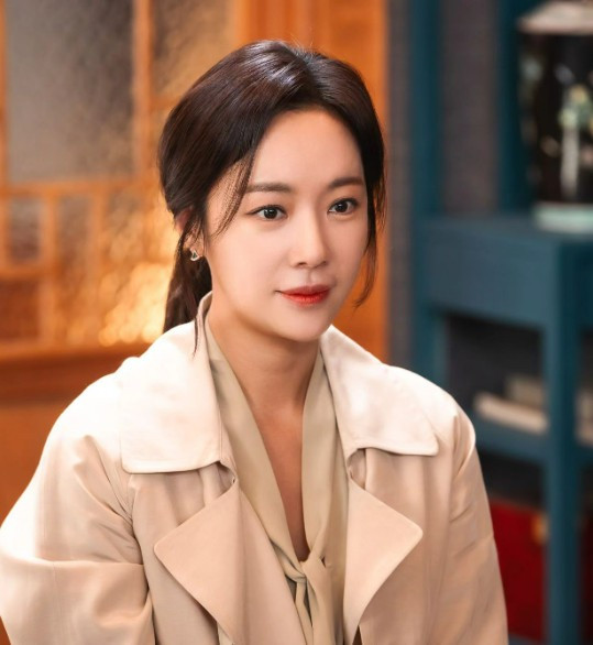 Hwang Jung Eum ly hôn đại gia ngành thép: Tôi giàu gấp 1.000 lần tên phản bội đó