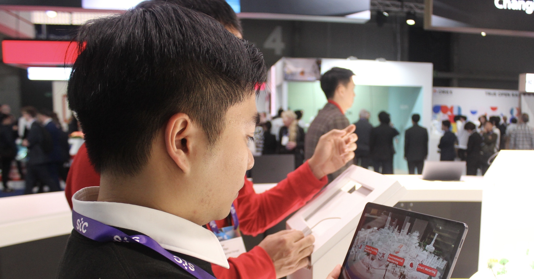 Viettel introduces 5G chipset at Mobile World Congress