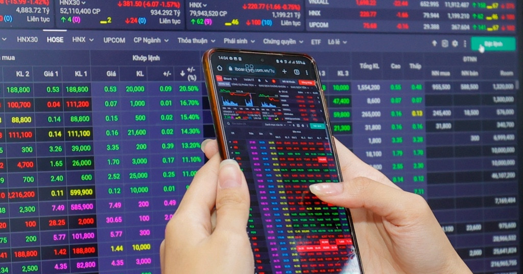 Investors still buying stocks ahead of Tet holiday