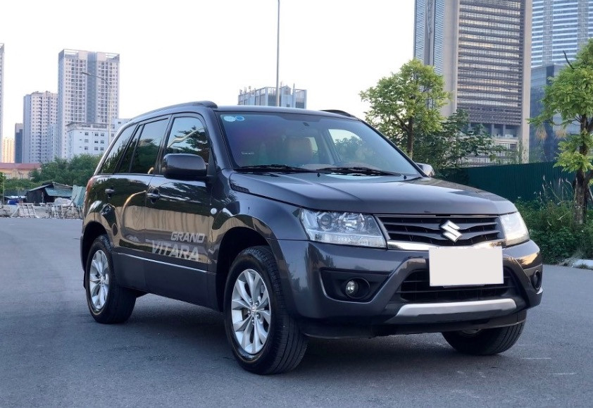 Giá xe Suzuki Vitara 10 năm tuổi 300 triệu có nên mua?