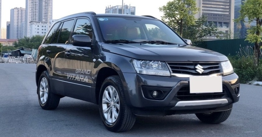 Giá xe Suzuki Vitara 10 năm tuổi 300 triệu có nên mua?