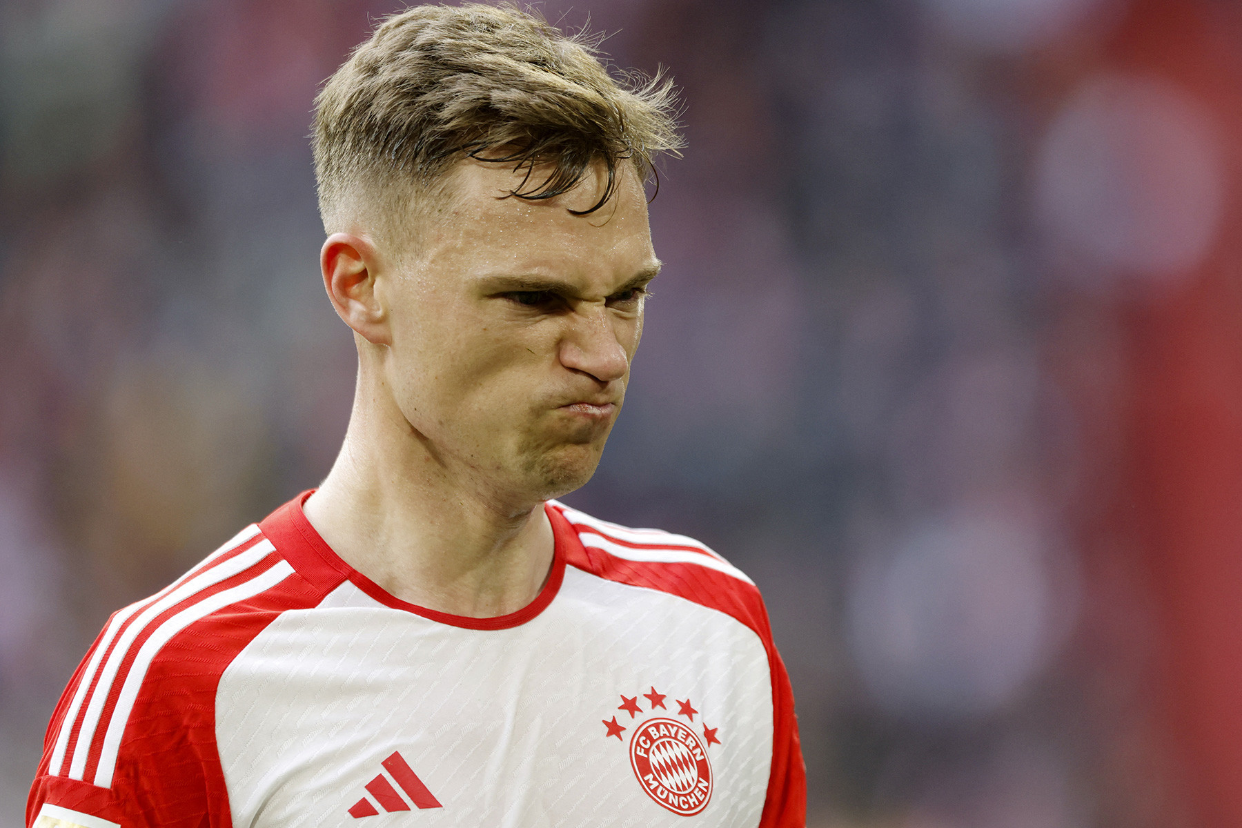 Tin chuyển nhượng 19/3: MU ký Malen, Arsenal lấy Kimmich