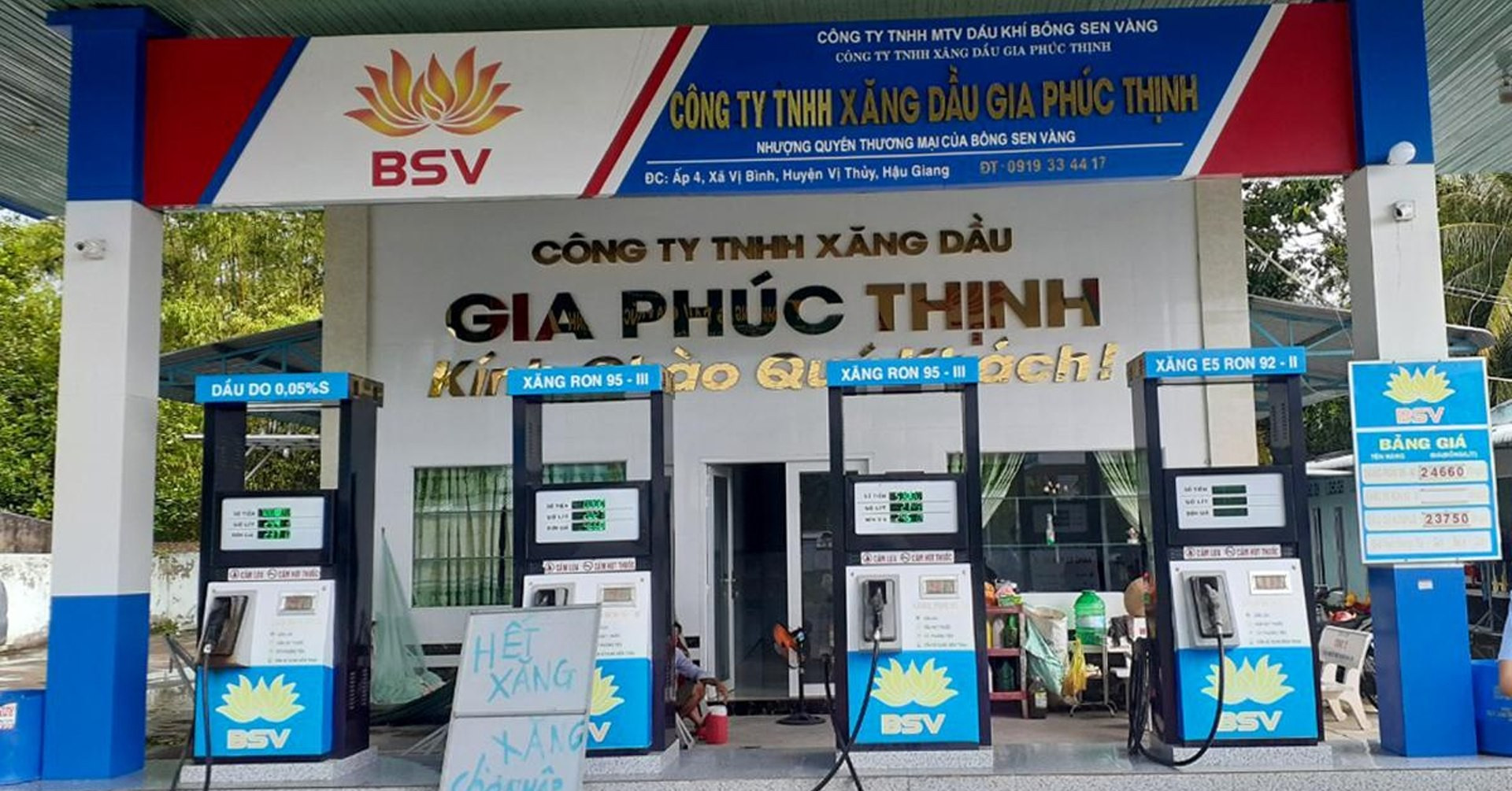 Sau Xuyên Việt Oil và Hải Hà Petro, thêm đại gia xăng dầu bị ngân hàng ...