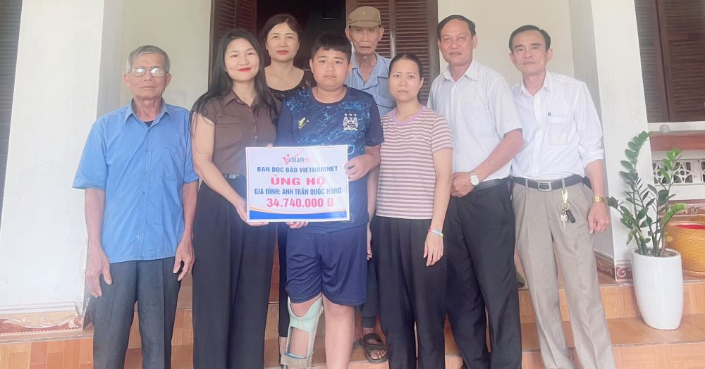 Trao gần 35 triệu tới bé trai mắc bệnh ung thư xương ở Hà Tĩnh