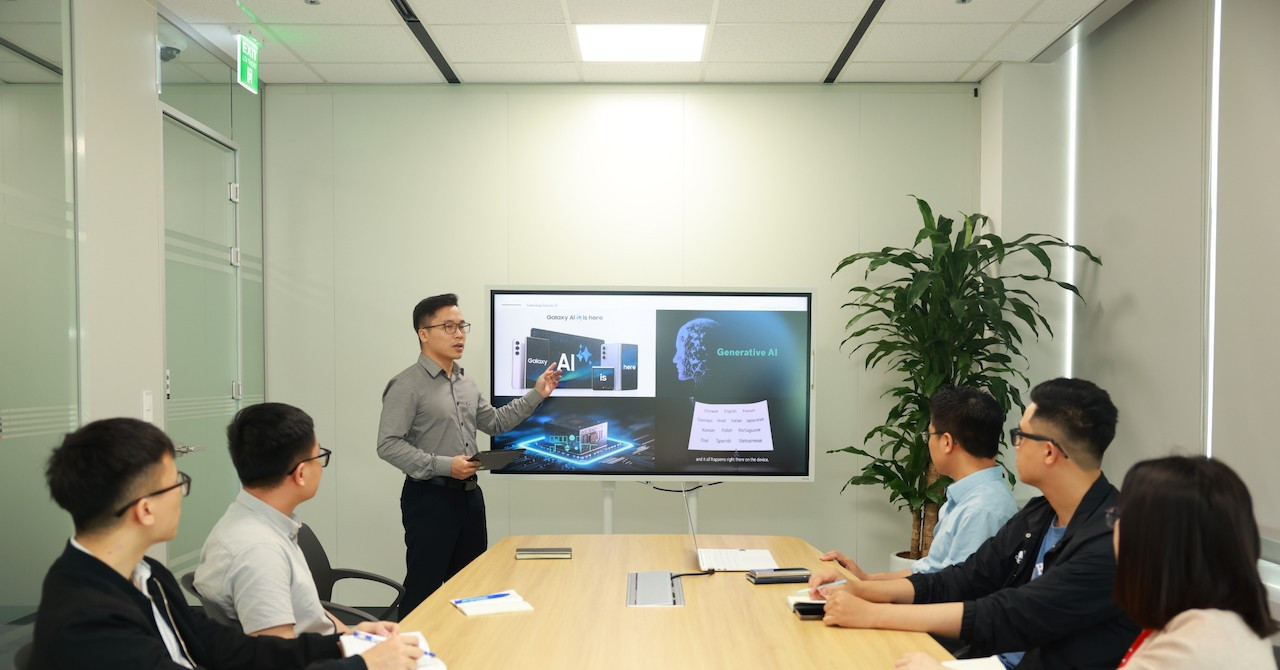 Engineers spend 4 months on AI product for Samsung smartphone