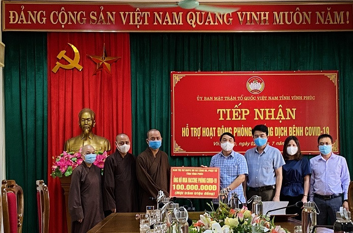 Vĩnh Phúc: Thăm, tặng quà chức sắc, chức việc Phật giáo nhân dịp lễ Vu ...