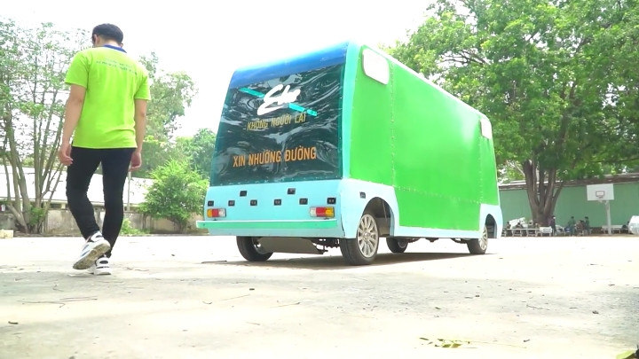 Xe không người lái 'handmade' của nhóm sinh viên TP.HCM được lên báo ngoại