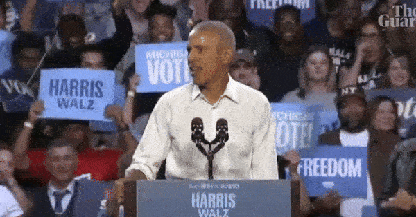 Khoảnh khắc ông Obama đọc rap khi vận động tranh cử cho bà Harris