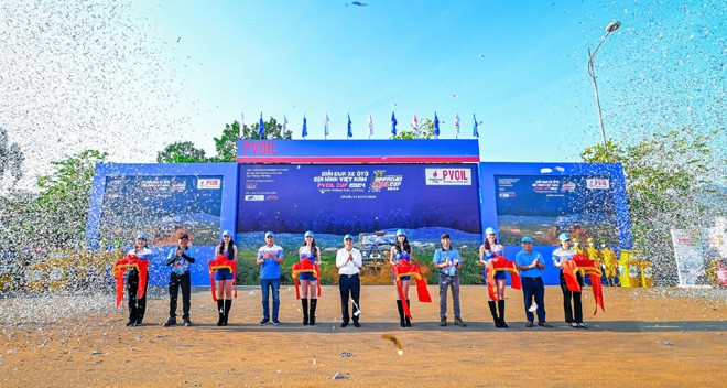 Khai mạc 2 giải đua PVOIL VOC 2024 và PVOIL VGC 2024
