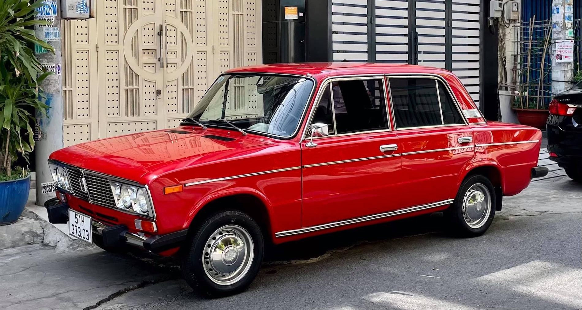 Những mẫu ô tô Nga 'huyền thoại' một thời gắn bó với người Việt Nam