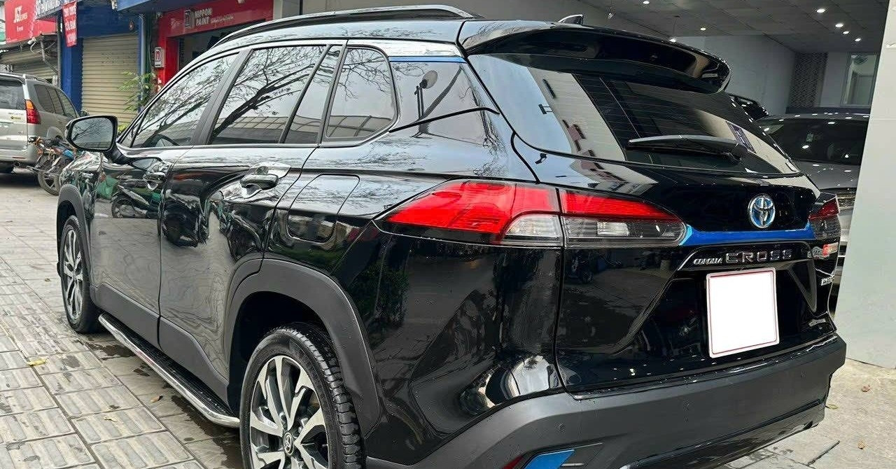Toyota Corolla Cross HV 2021 giá 800 triệu: Xe hybrid tiết kiệm nhưng ...