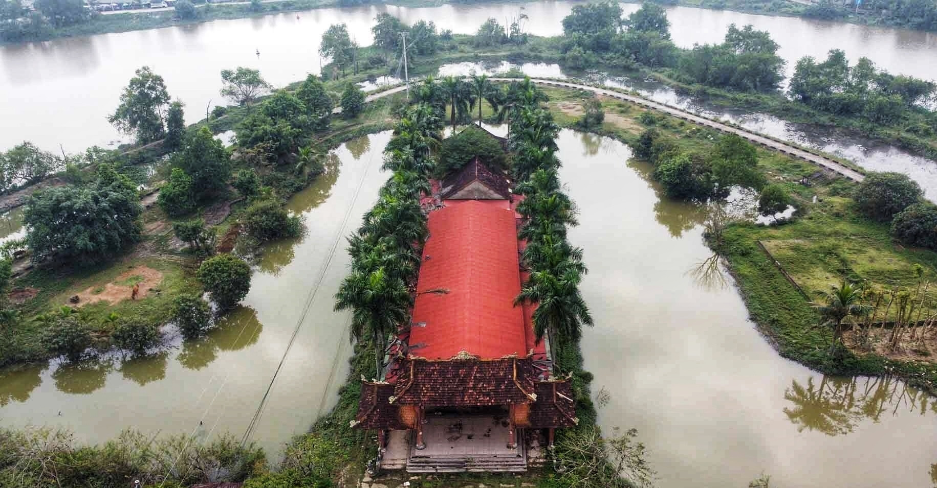 Cảnh nhếch nhác khó tin bên trong khu du lịch được đầu tư 26 tỷ đồng ở ...