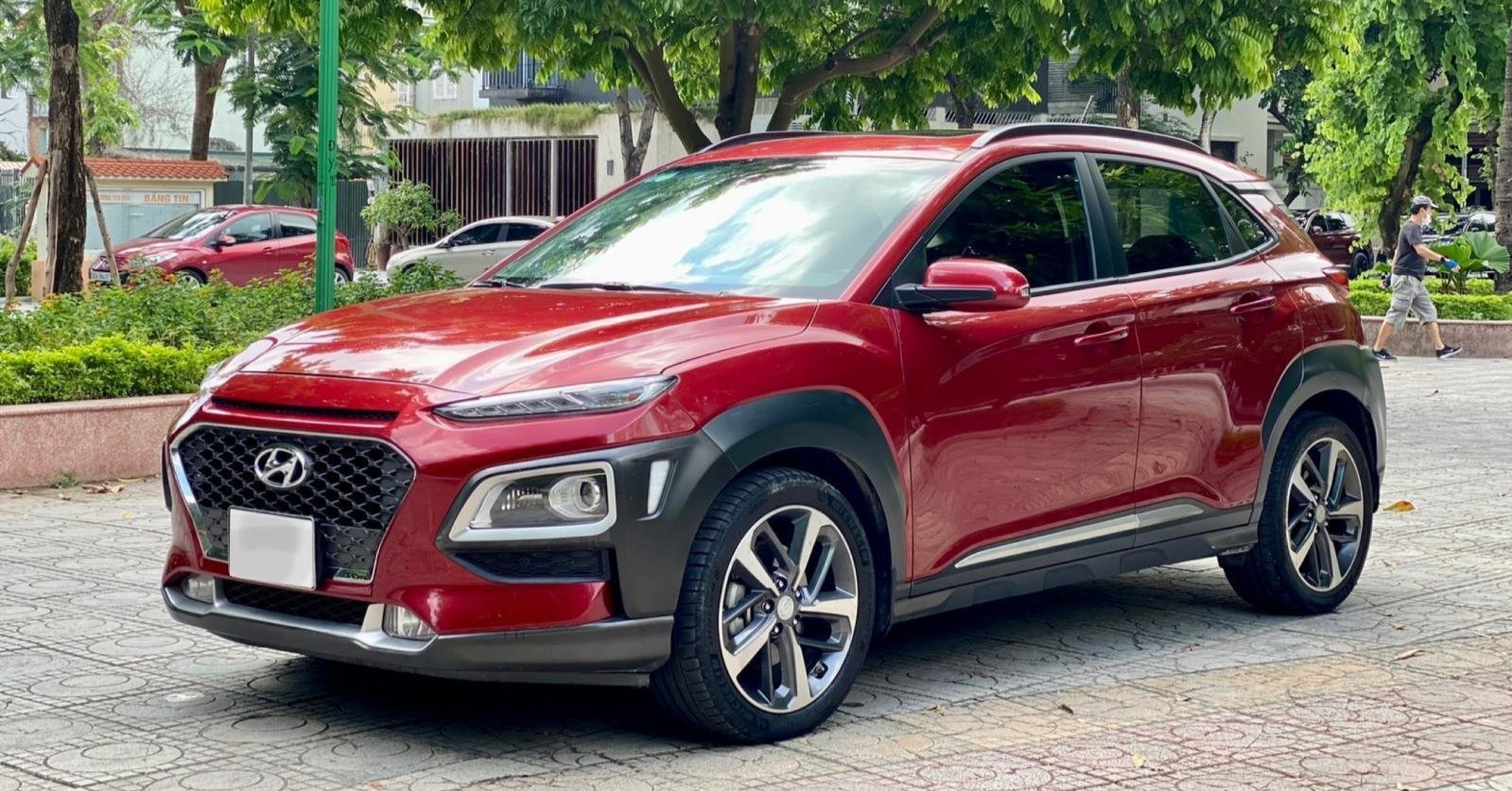 Tầm giá xe 400 triệu, mua xe gầm cao nào để tiện dụng đi trời mưa?