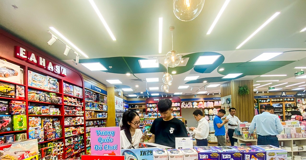 Khai trương nhà sách hiện đại với hơn 100.000 đầu sách tại Hải Phòng