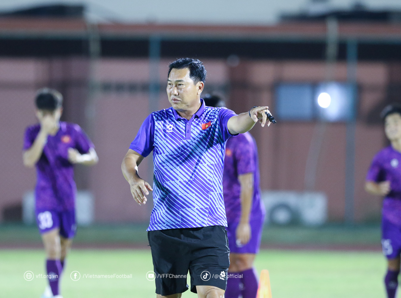 U19 Việt Nam luyện chiêu tủ, quyết 'xé lưới' Myanmar