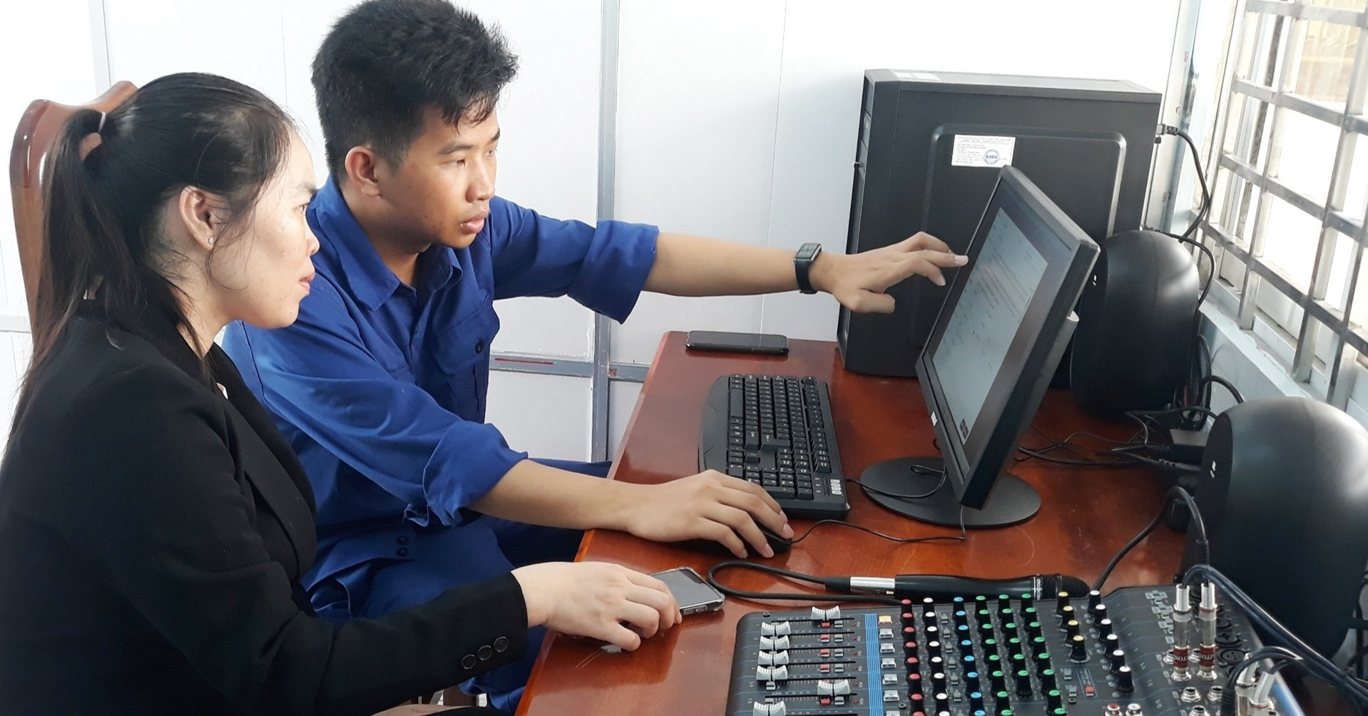 Huy động 220.000 tuyên truyền viên cơ sở tham gia truyền thông về dừng 2G