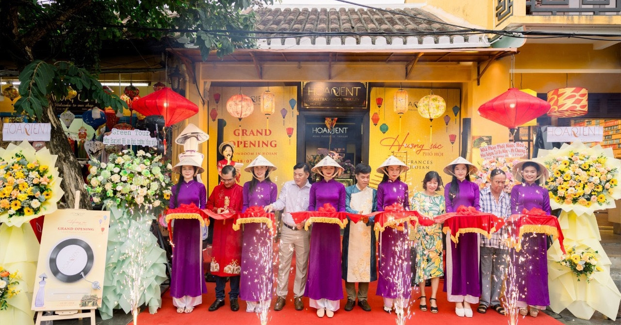 Nước hoa Hoarient mở thêm showroom tại phố cổ Hội An