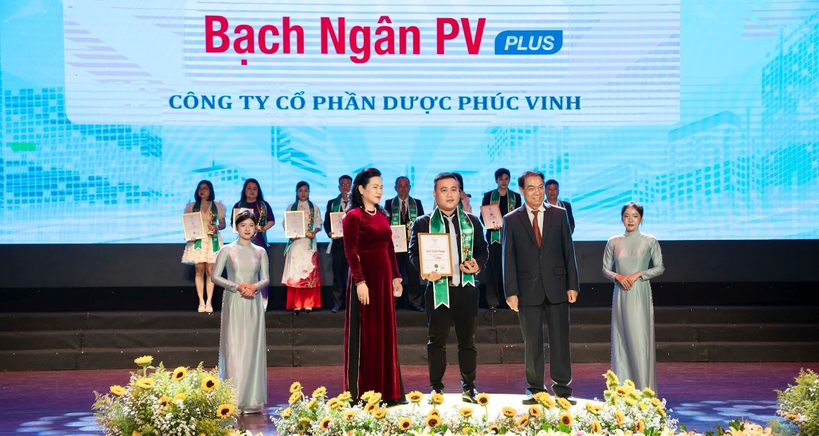 Bạch Ngân PV Plus nhận giải ‘Sản phẩm số 1 Việt Nam 2024’