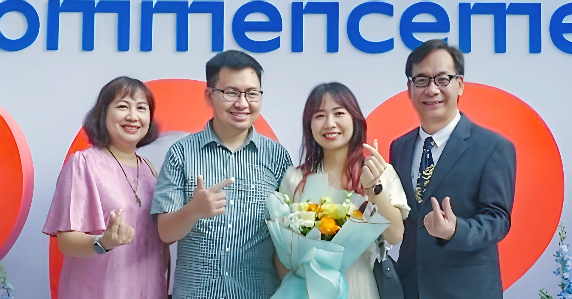 Đời tư kín tiếng của NSƯT Đức Khuê ở tuổi U60