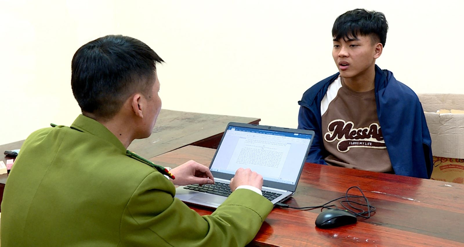 Bắt nam sinh viên nghiện game tài xỉu, cướp cửa hàng mỹ phẩm ở Bắc Ninh