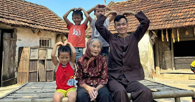 Tết đặc biệt trong căn nhà gần trăm năm tuổi của chàng trai ‘bỏ phố về quê’