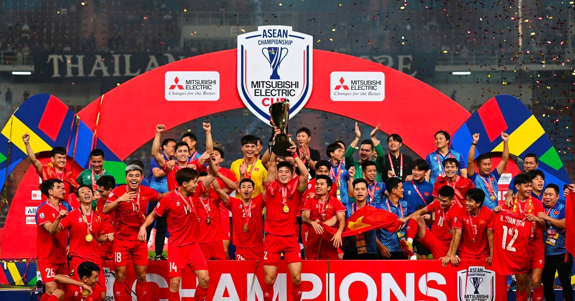 Bản tin sáng 6/1: Vô địch ASEAN Cup, tuyển Việt Nam được thưởng hơn 20 ...