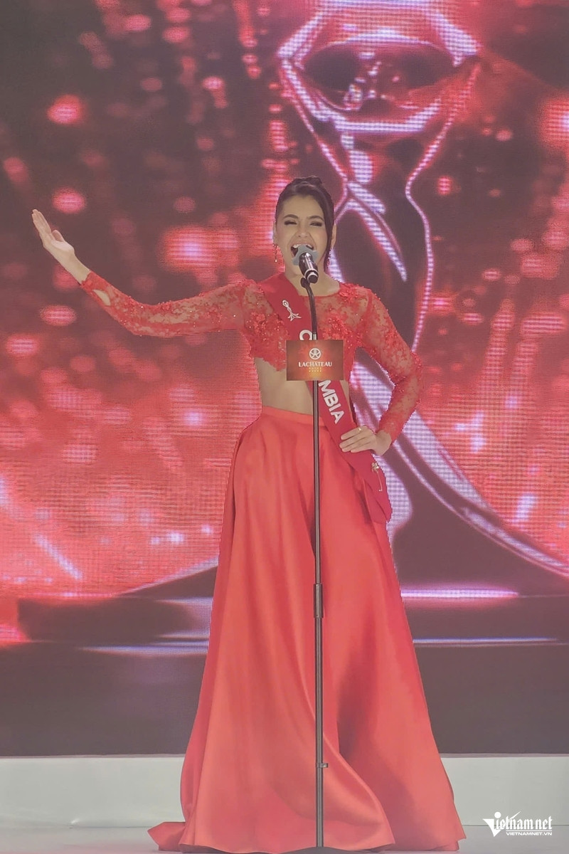 Miss Charm 2025 dời địa điểm phút chót, hoa hậu Pháp bị trật khớp vẫn ...