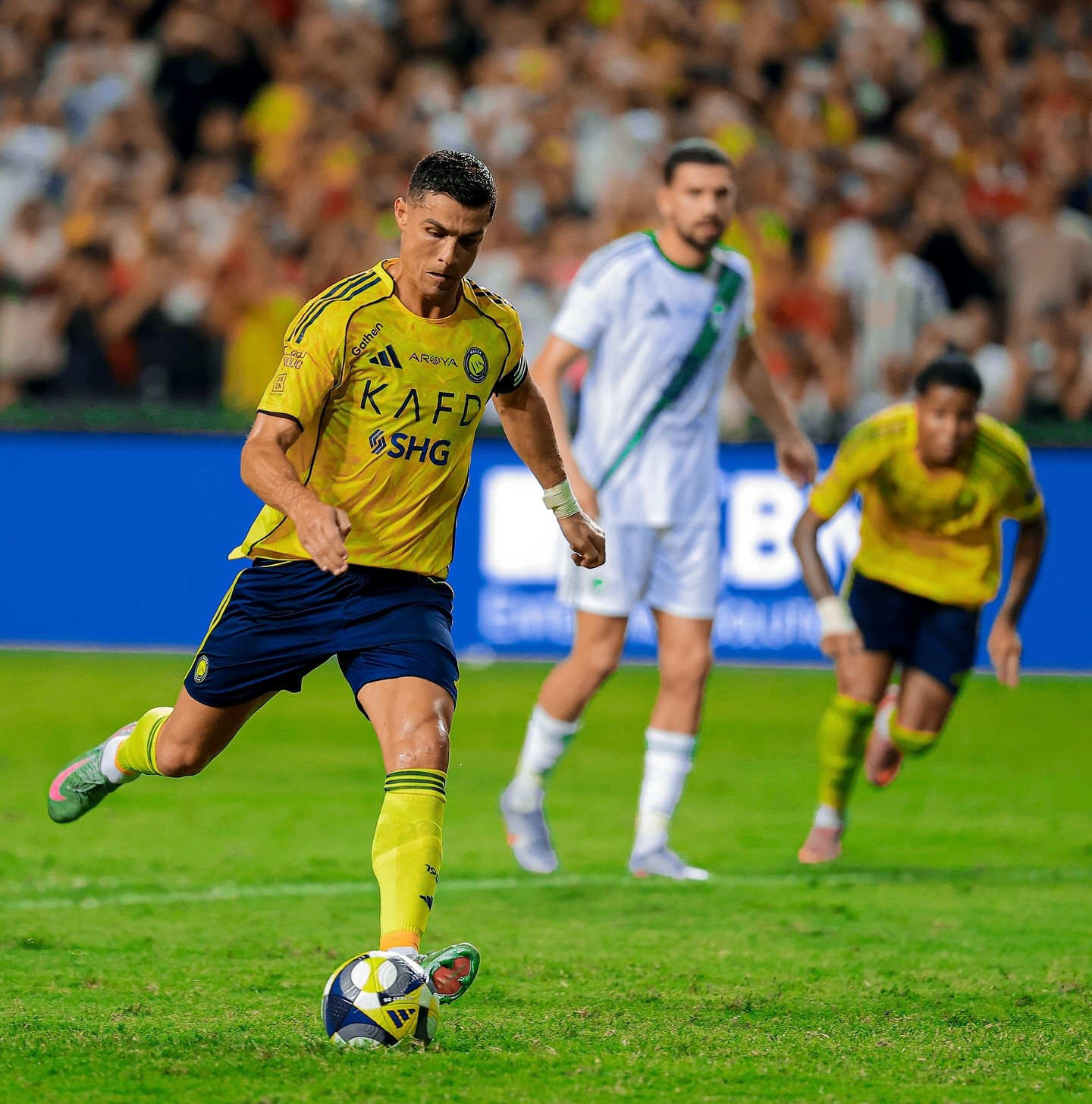Ronaldo inscrit son 953e but, Al Nassr consolide sa première place