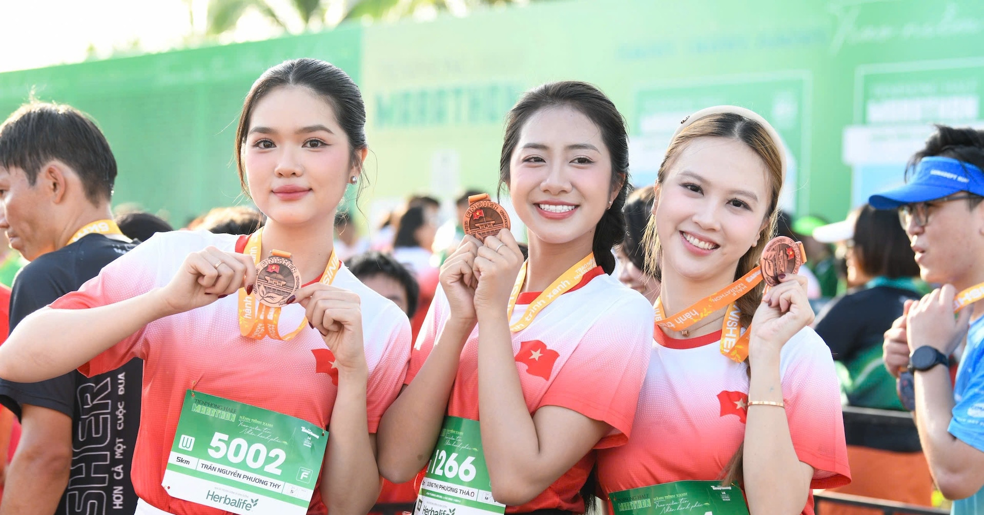Gần 2000 VĐV tham dự giải Tiền Phong Half Marathon 2025