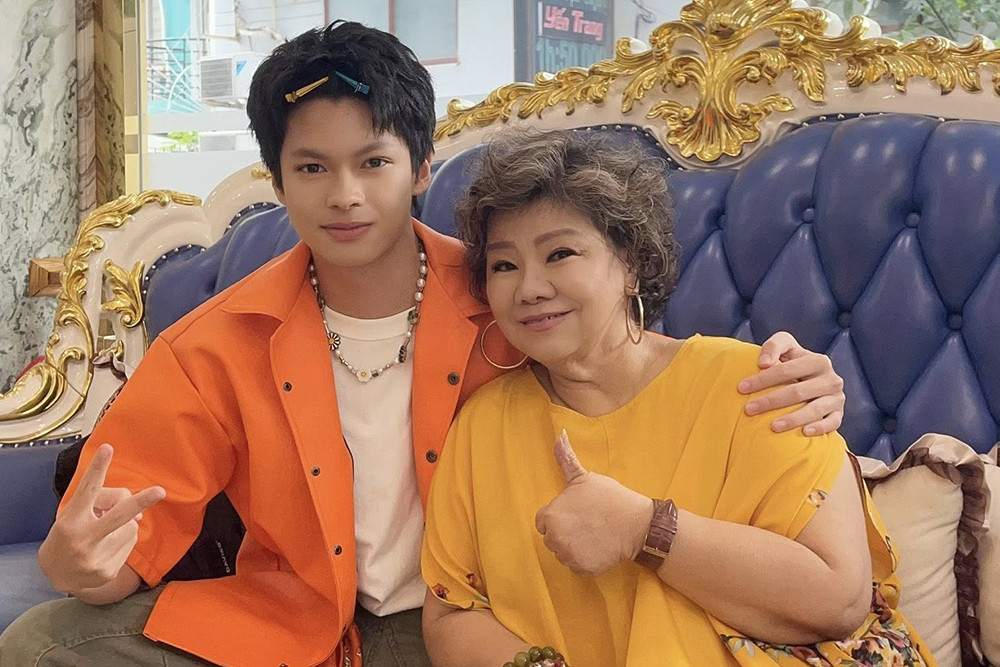 The son, who looks exactly like People's Artist Tran Luc, landed his ...