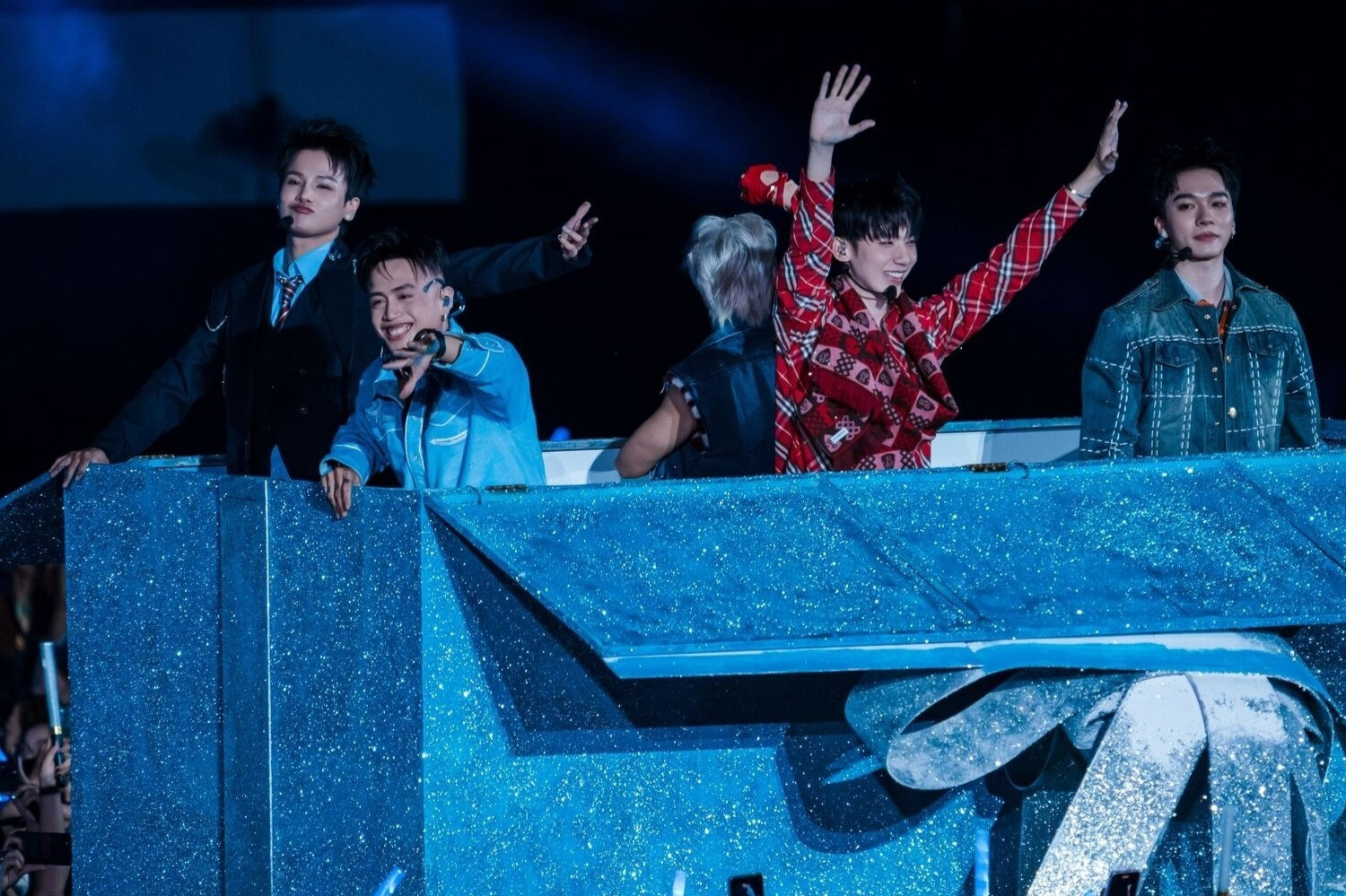 Tränen von Negavi, Vu Cat Tuong