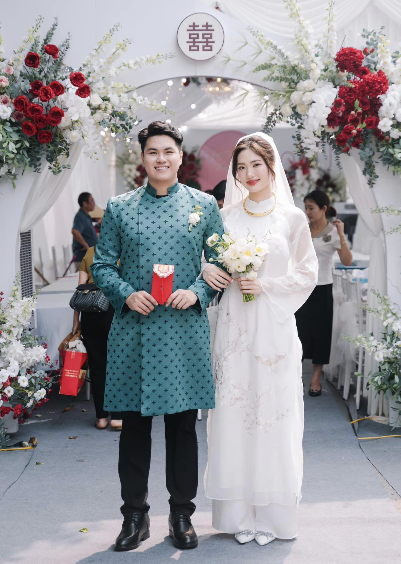 Chuyện tình đẹp của Hoa khôi bóng chuyền Việt Hương