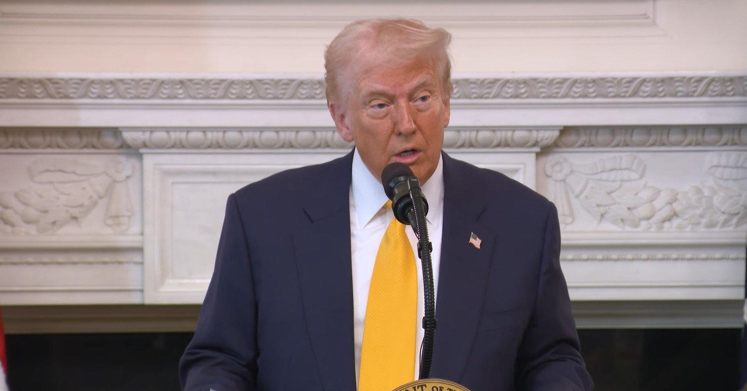 Phản đối sắc lệnh, thống đốc bang Maine hẹn gặp ông Trump tại tòa