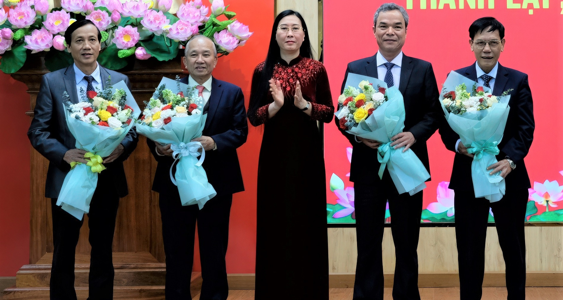 Quảng Ngãi chấp thuận đơn xin nghỉ hưu trước tuổi của 21 cán bộ chủ chốt