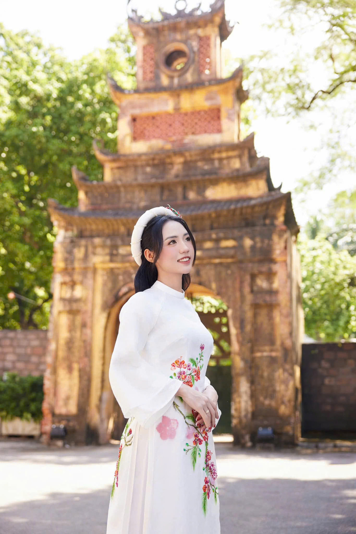 Vẻ đẹp nóng bỏng của hotgirl bóng đá Trần Thị Duyên