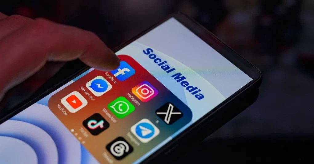 TikTok, Reddit bị điều tra về quy định bảo vệ trẻ em trên mạng xã hội