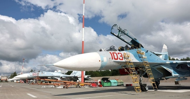 Nga phóng kỷ lục 480 UAV và tên lửa, Ukraine tấn công 5 sân bay quân sự