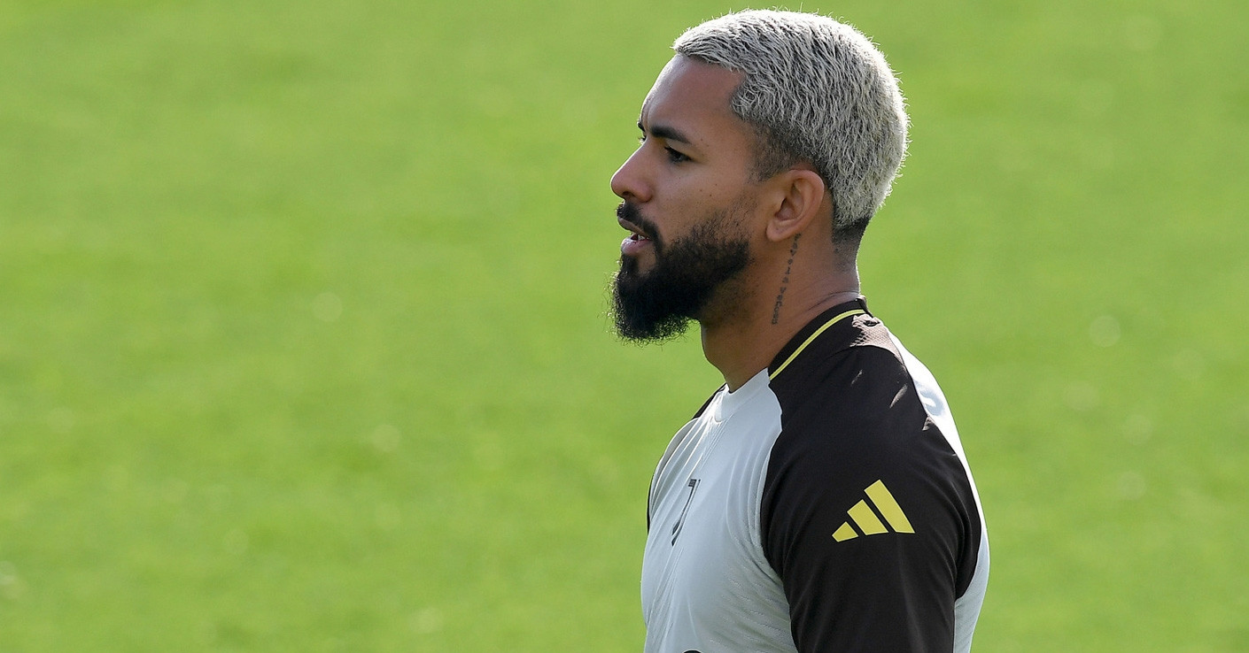 Douglas Luiz nổi loạn, bỏ Juventus sang MU