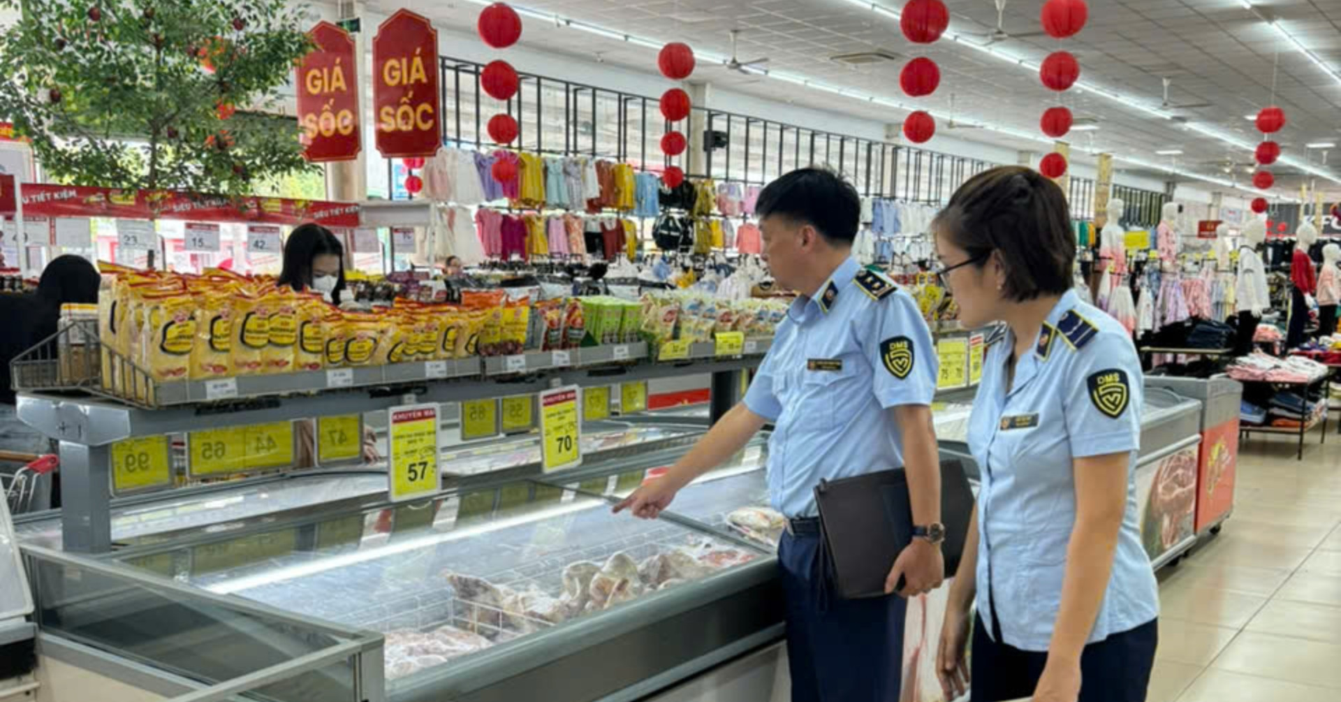 Kiểm soát thị trường, đảm bảo nguồn cung hàng hóa ứng phó bão số 3