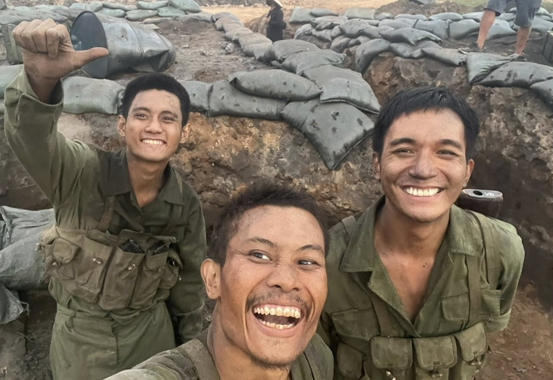 Đỗ Nhật Hoàng tiết lộ tính cách thật của dàn diễn viên trong Mưa đỏ