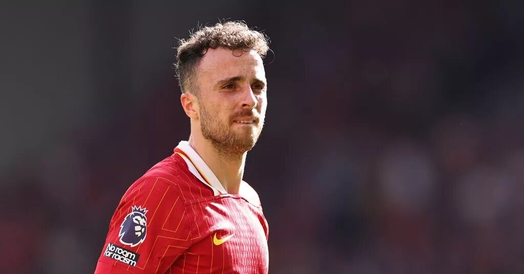 Liverpool trả toàn bộ lương 2 năm hợp đồng cho gia đình Diogo Jota