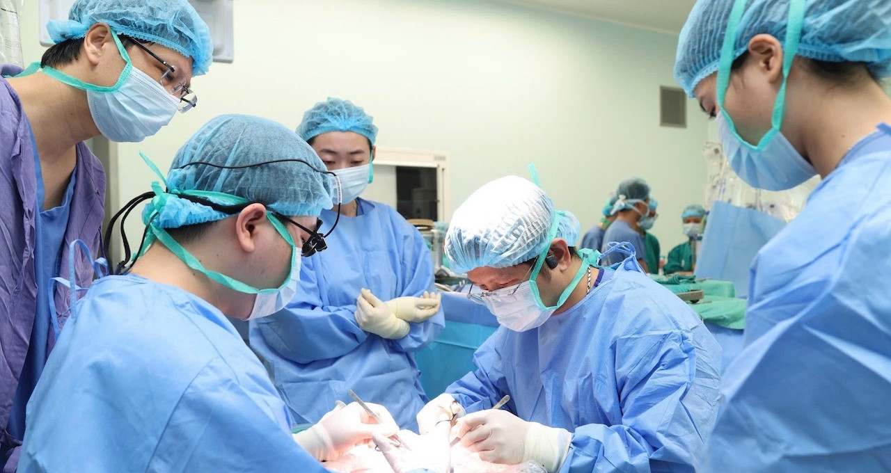 Ít nhất 3 sự sống hồi sinh từ gan, thận, giác mạc của nữ nhân viên y tế ...